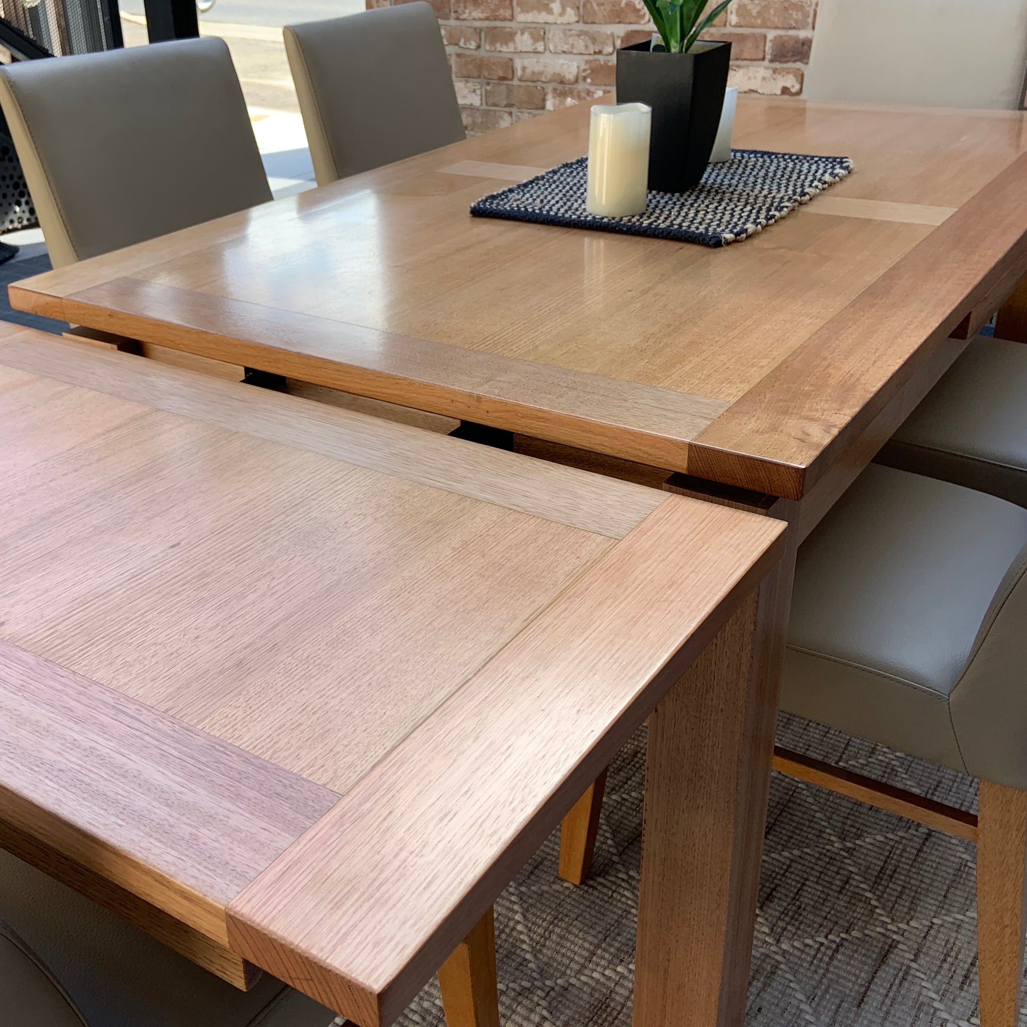 Nova Dining Table | ROWES – rowesfurniture